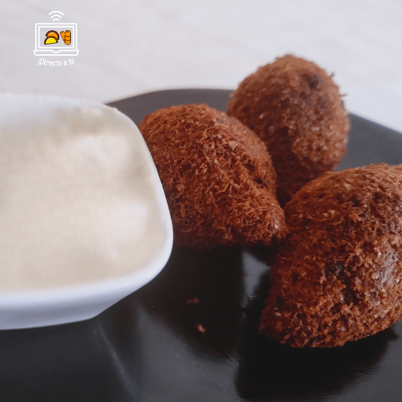 Quibbes Rellenos con Carne Encebollada